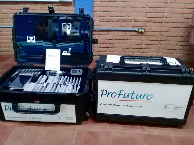 Sistemas educativos inteligentes: qué son y cómo se diseñan - ProFuturo